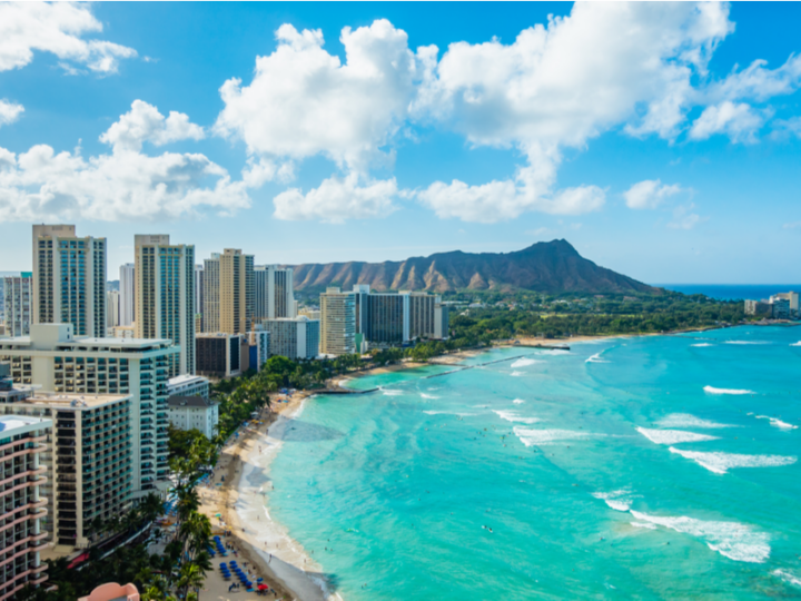 10 Best Luaus in Hawaii | On Every Island!