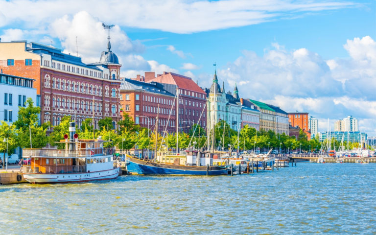 📅 The Absolute Best Times to Visit Finland (For All Budgets)