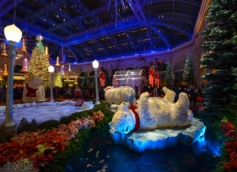 The 20 Best Places to Visit During Christmas in the USA