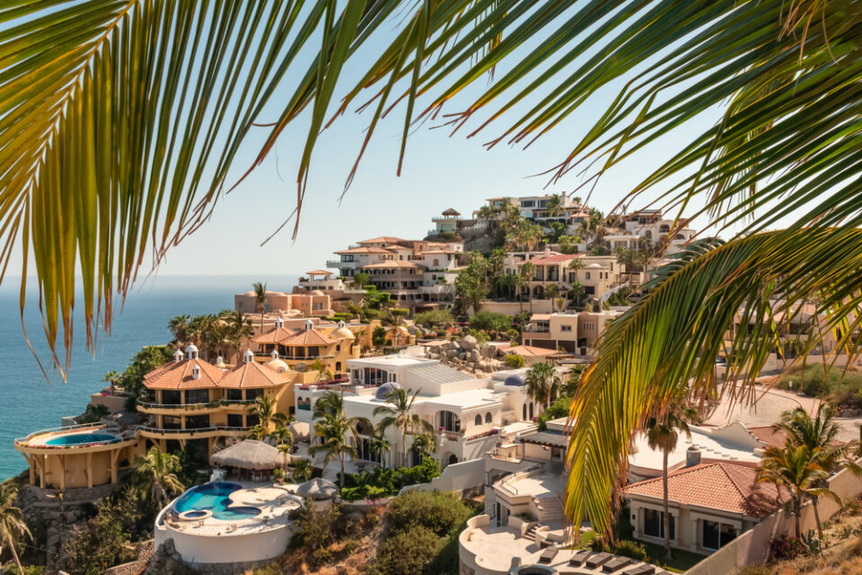 🌴 The 5 Best Luxury Resorts in Cabo, Ranked for 2025
