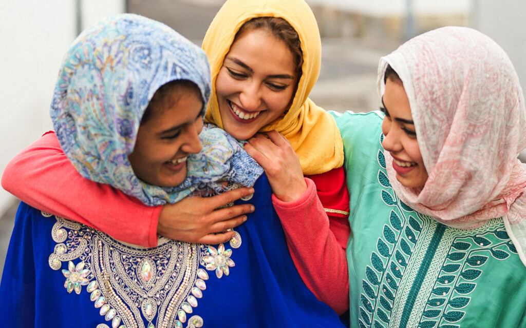 What to Wear in Iran (Complete 2024 Guide)