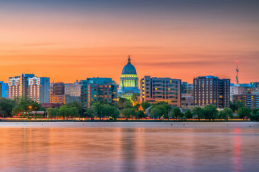 Best Time to Visit Wisconsin (Climate & Seasons)
