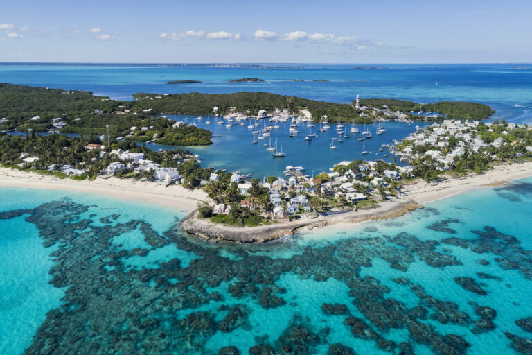 What Islands Are in the Bahamas? (All 17, Ranked)
