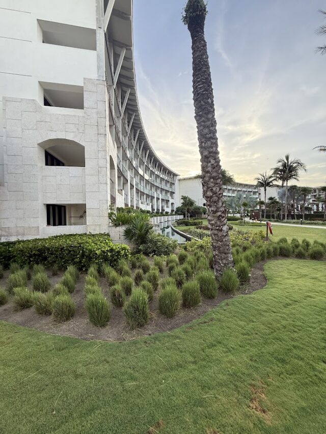 Unico 20°87° Review: A Perfect Blend of Relaxation and Luxury